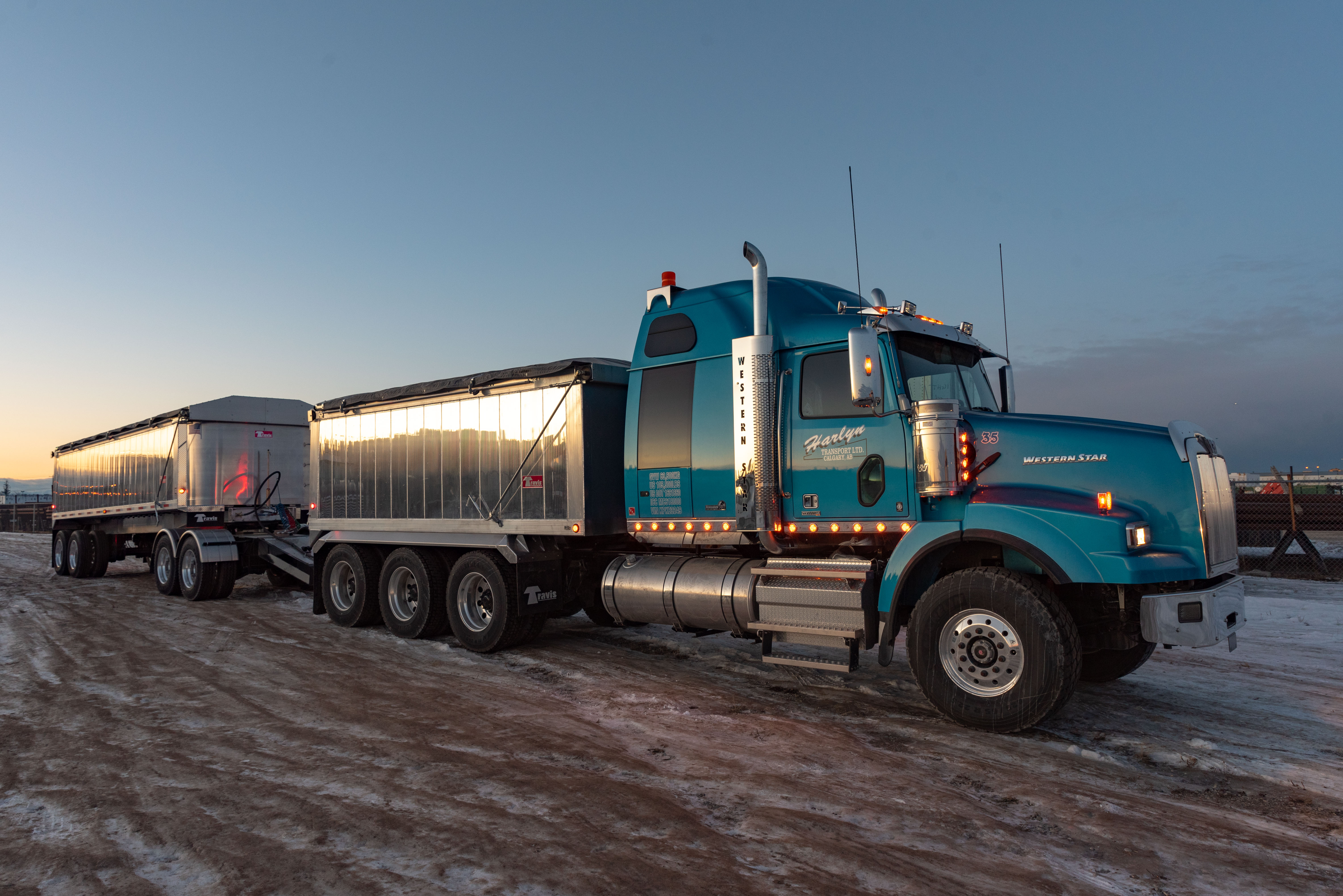 Transfer Trailers Vertex | Travis Trailers | Aluminum Trailers