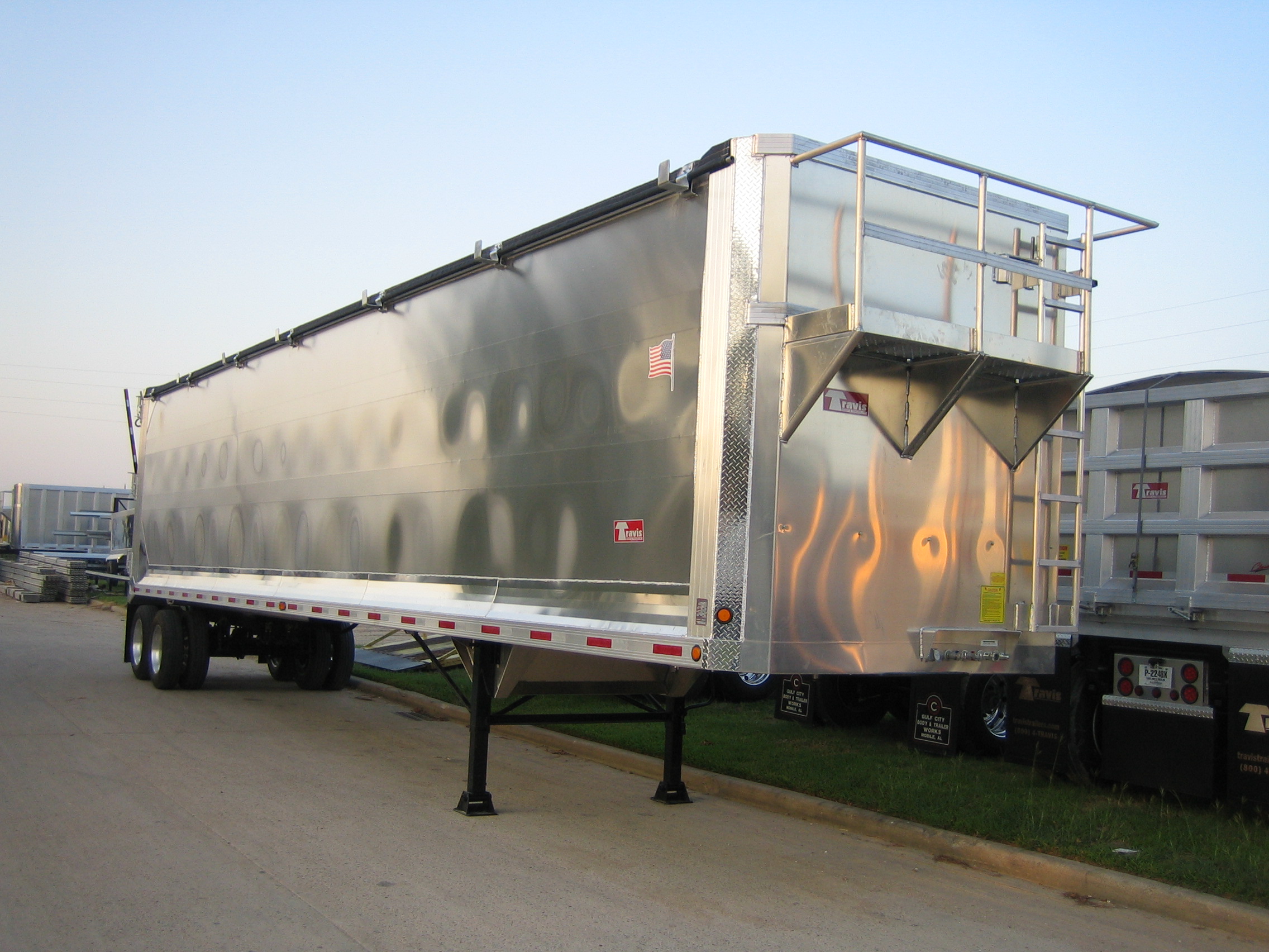 Transfer Trailers - Aero