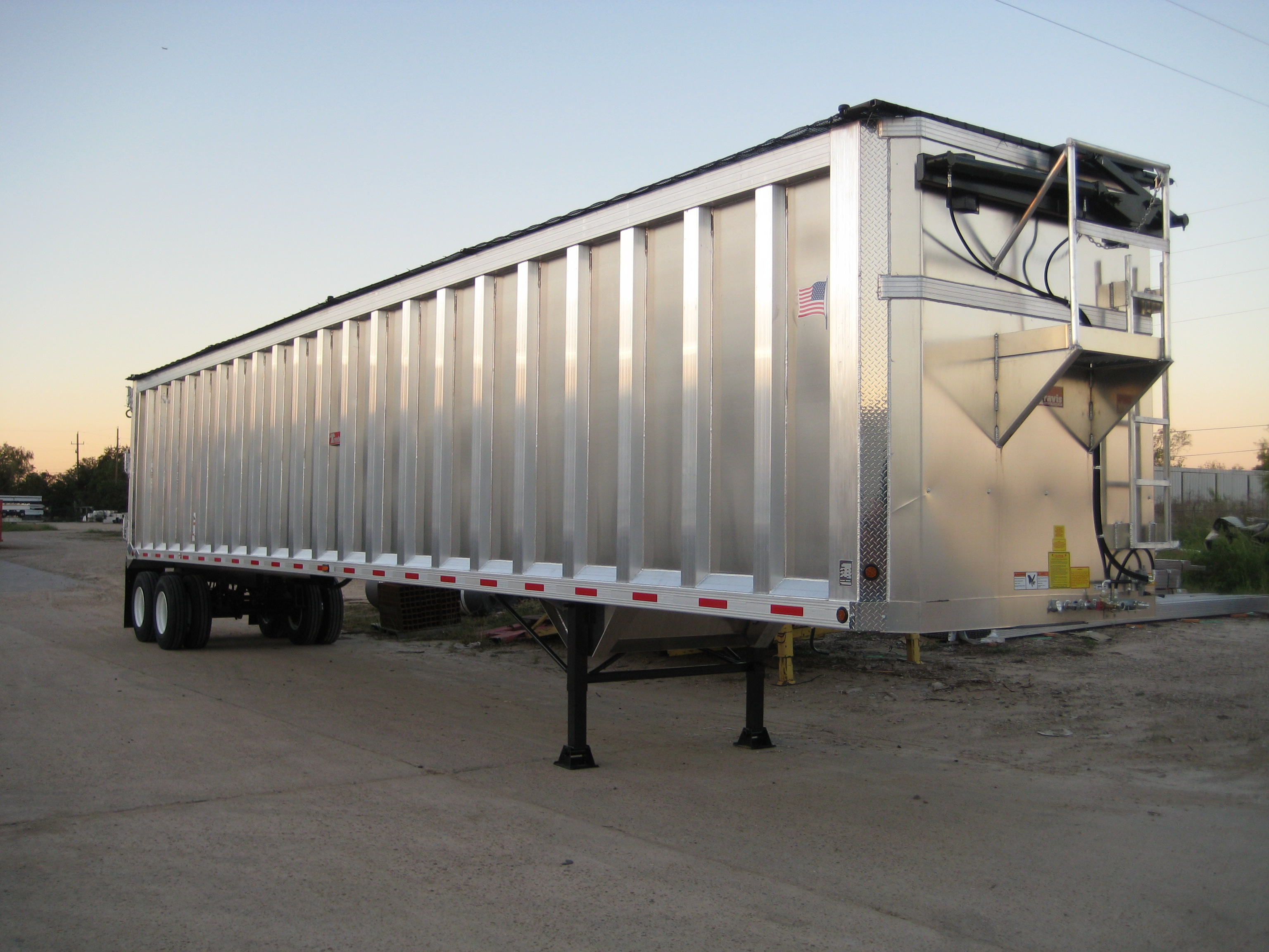 Transfer Trailers Classic | Travis Trailers | Aluminum Trailers