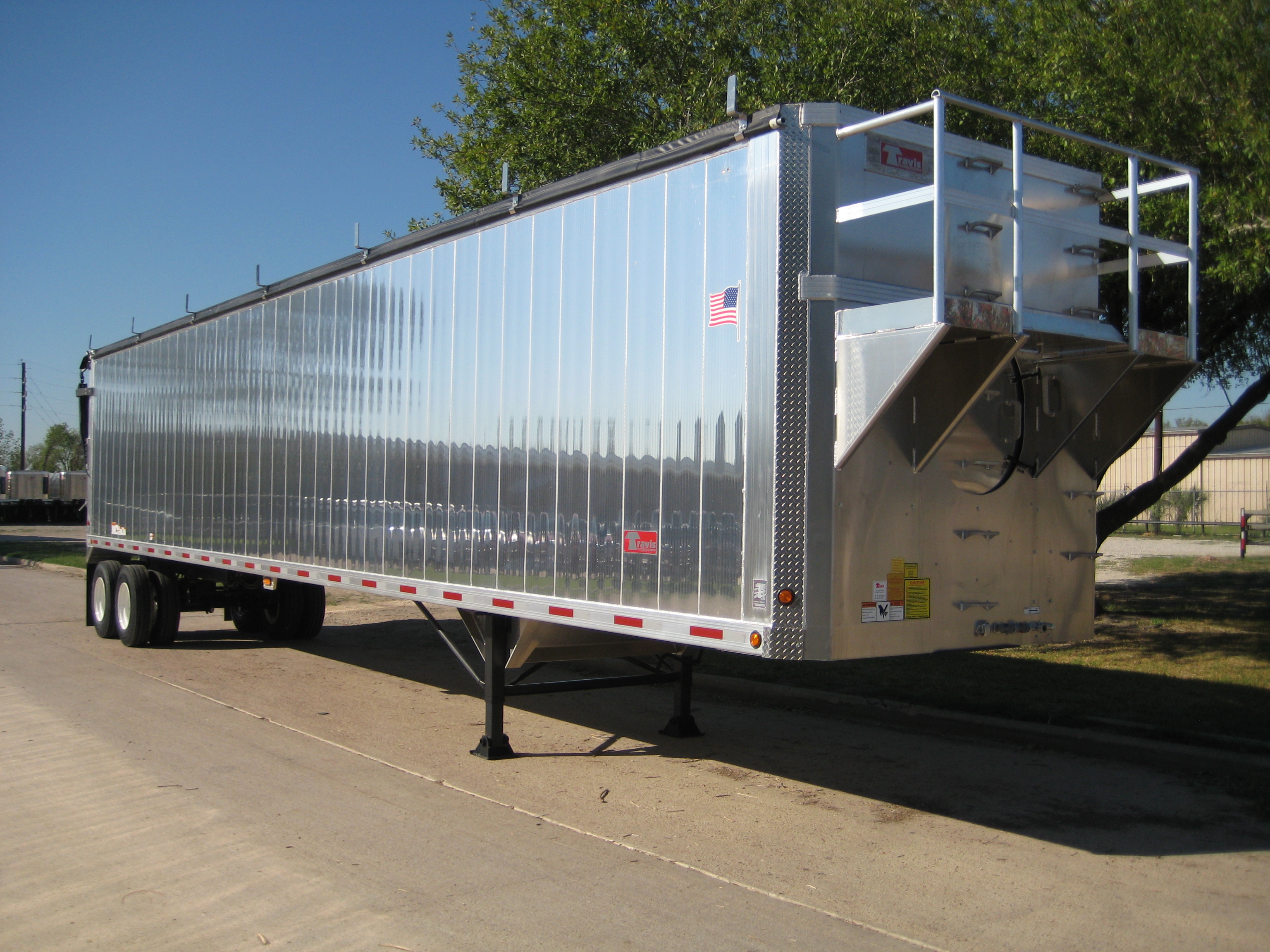 Transfer Trailers Vertex | Travis Trailers | Aluminum Trailers